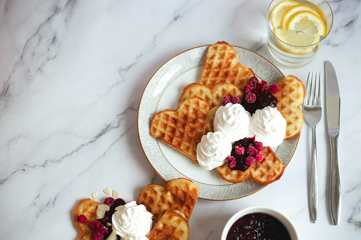 GLUTEENITON VOHVELI - Iina Bites